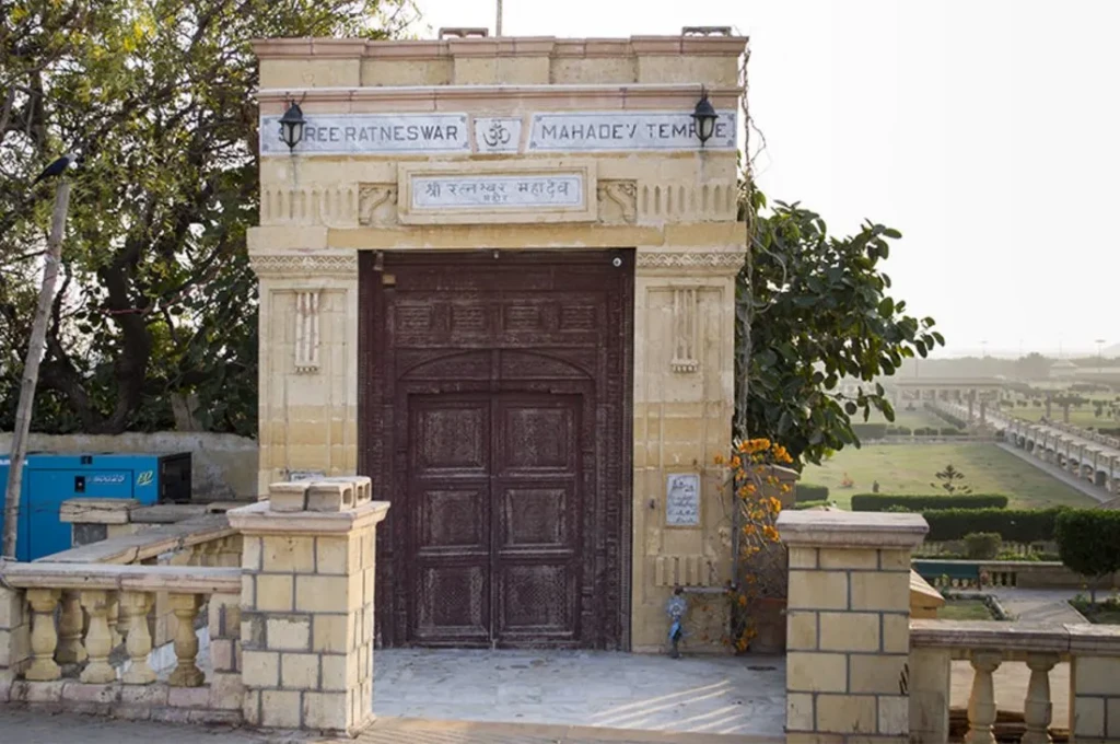 Hindu Temples in Pakistan: A Complete Travel Guide - Tourism Guide Book