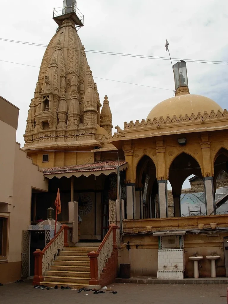 Hindu Temples in Pakistan: A Complete Travel Guide - Tourism Guide Book